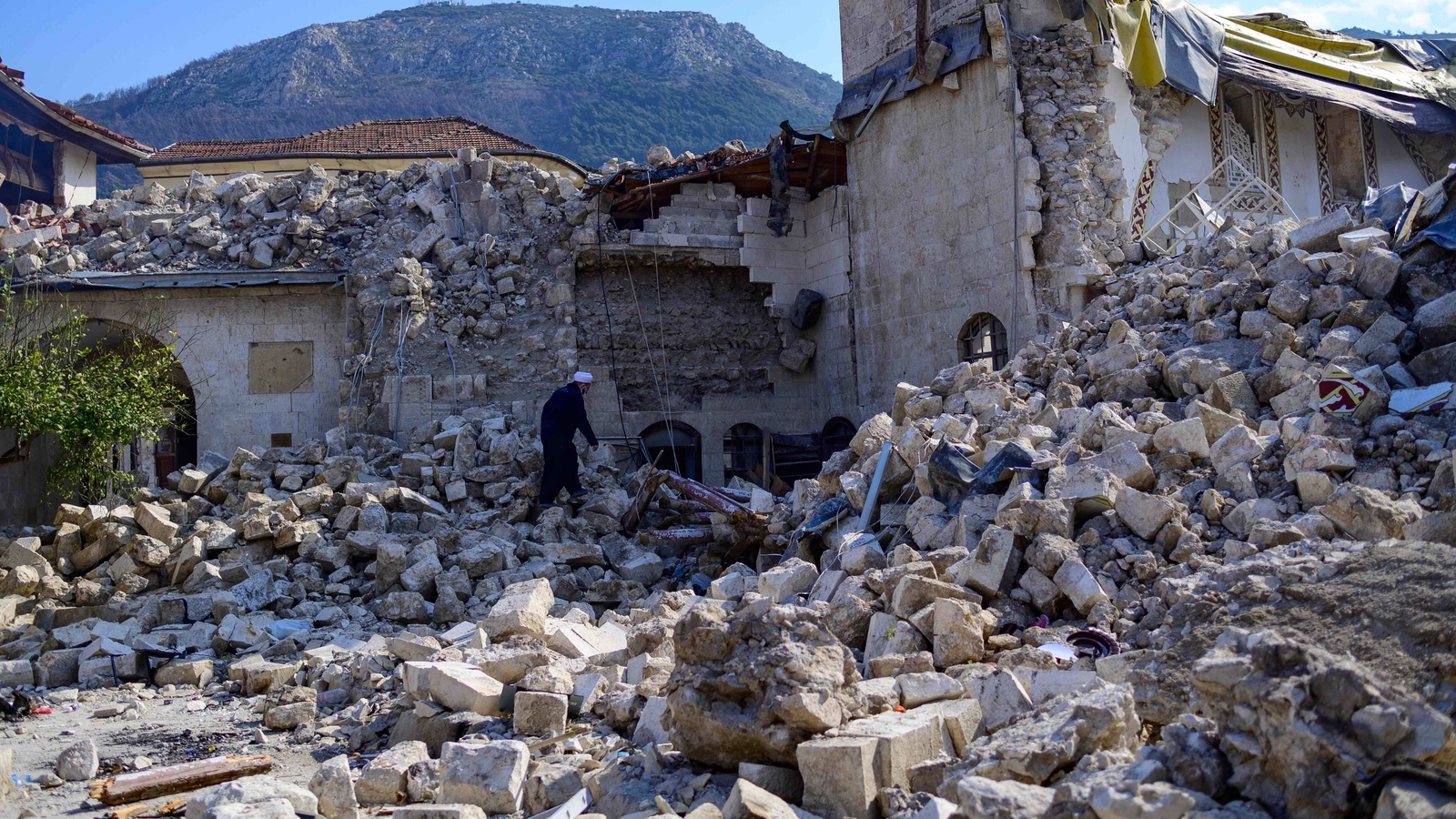Turkey Faces Challenge beyond Comprehension To Clear Earthquake Turkey Faces Challenge beyond Comprehension To Clear Earthquake